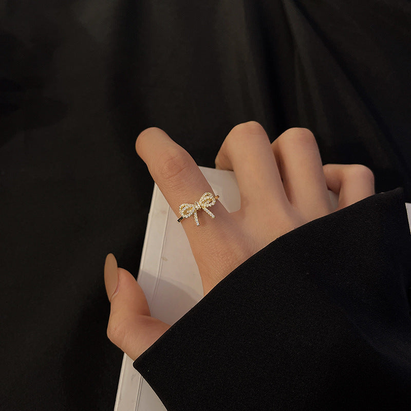 Henrietta Ring with Gold Ribbon